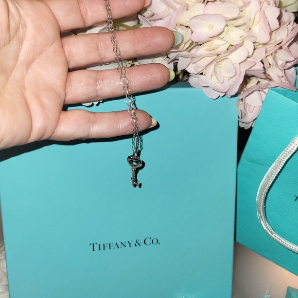 Tiffany & Co. | Jewelry | Sale Tiffany Heart Key Pendant Necklace Just ...